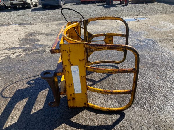 Greys Bale Lifter - Colin Cantley Farm Machinery