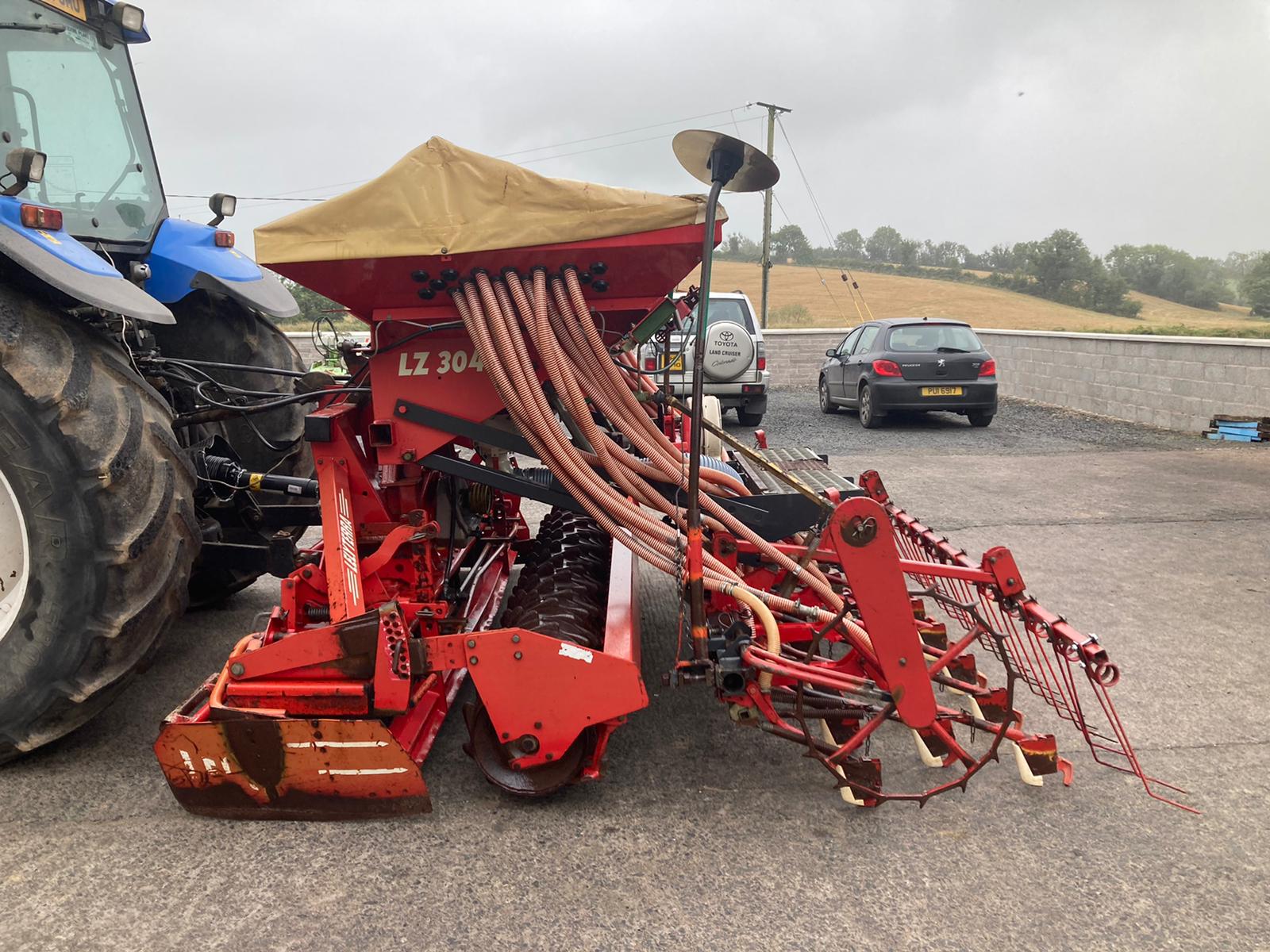 Lely Terra LZ304 Powerharrow with Vicon / Accord Air and seed Drill ...