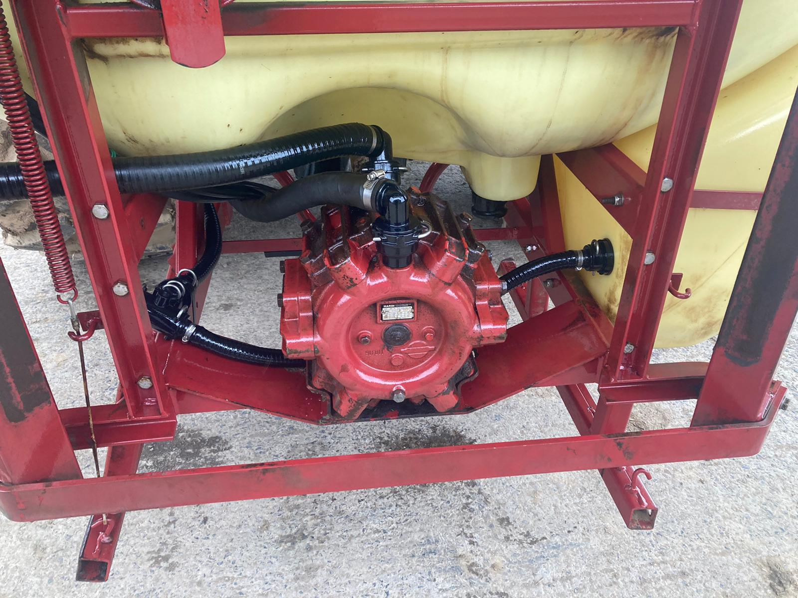 Hardi Maga 1000 Litre Sprayer - Colin Cantley Farm Machinery