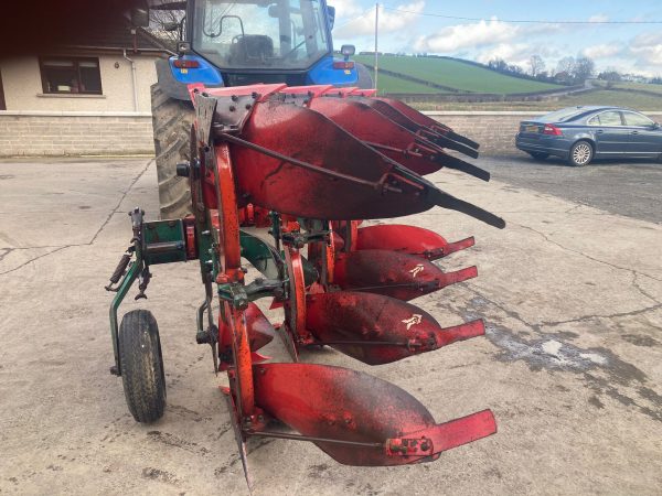 Kverneland Plough - Colin Cantley Farm Machinery