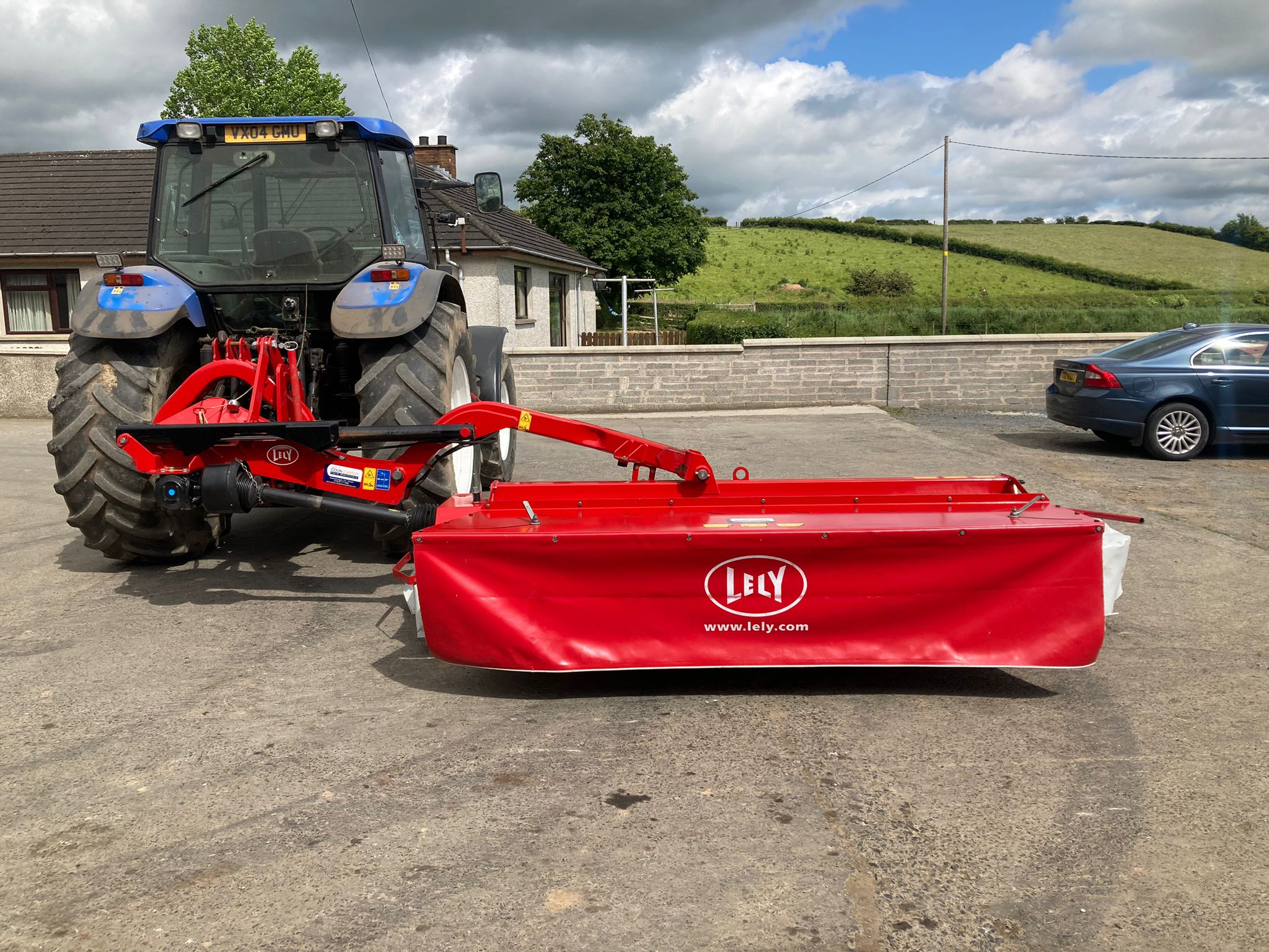 Lely 320 mc mower - Colin Cantley Farm Machinery
